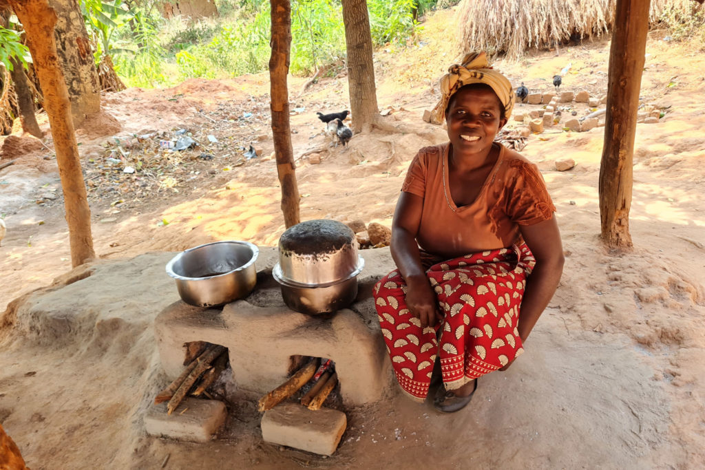 Malawi cook stove project - Baux